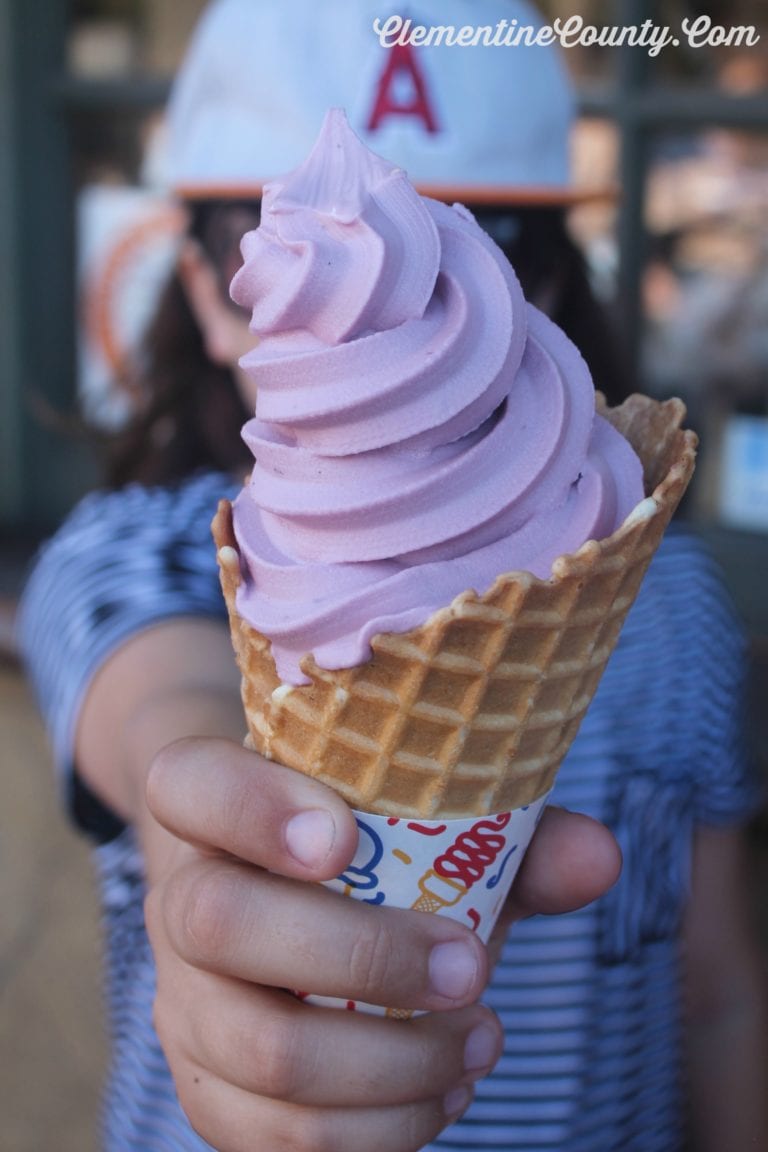 Enjoy the Seasons At Knott’s Berry Farm | Clementine County