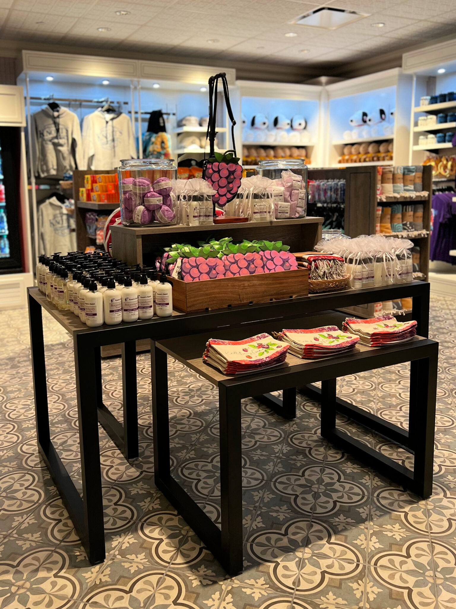 Everything You Need to Know about the Renovated Knott’s Hotel ...